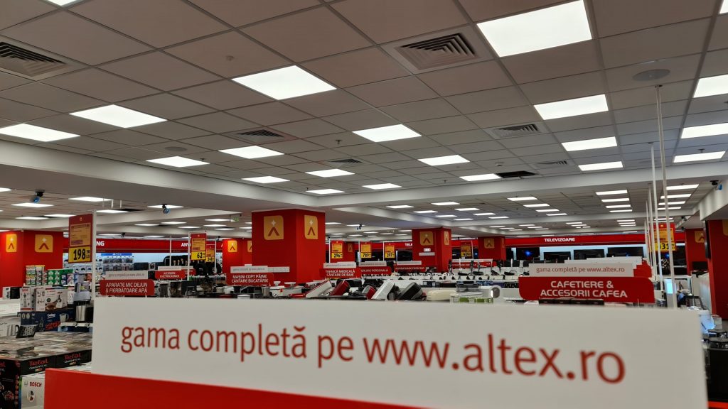 Altex redeschide magazinul din Complexul Comercial Bucovina, din ...